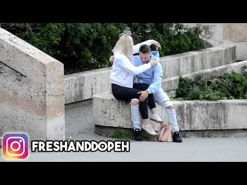 Almanya da Öpüşme Cezalı Oyun 1   Türkçe Altyazılı480P