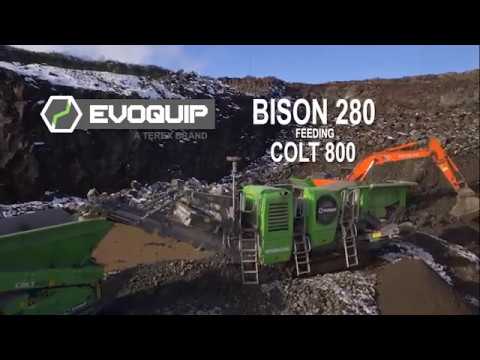 Bison 280 käftkross 28ton krossar sprängt berg - YouTube