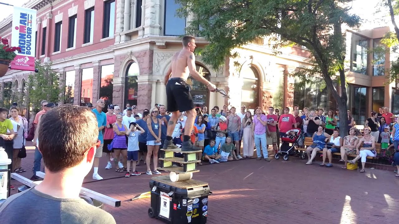 Street performers, juggling, balancing - YouTube