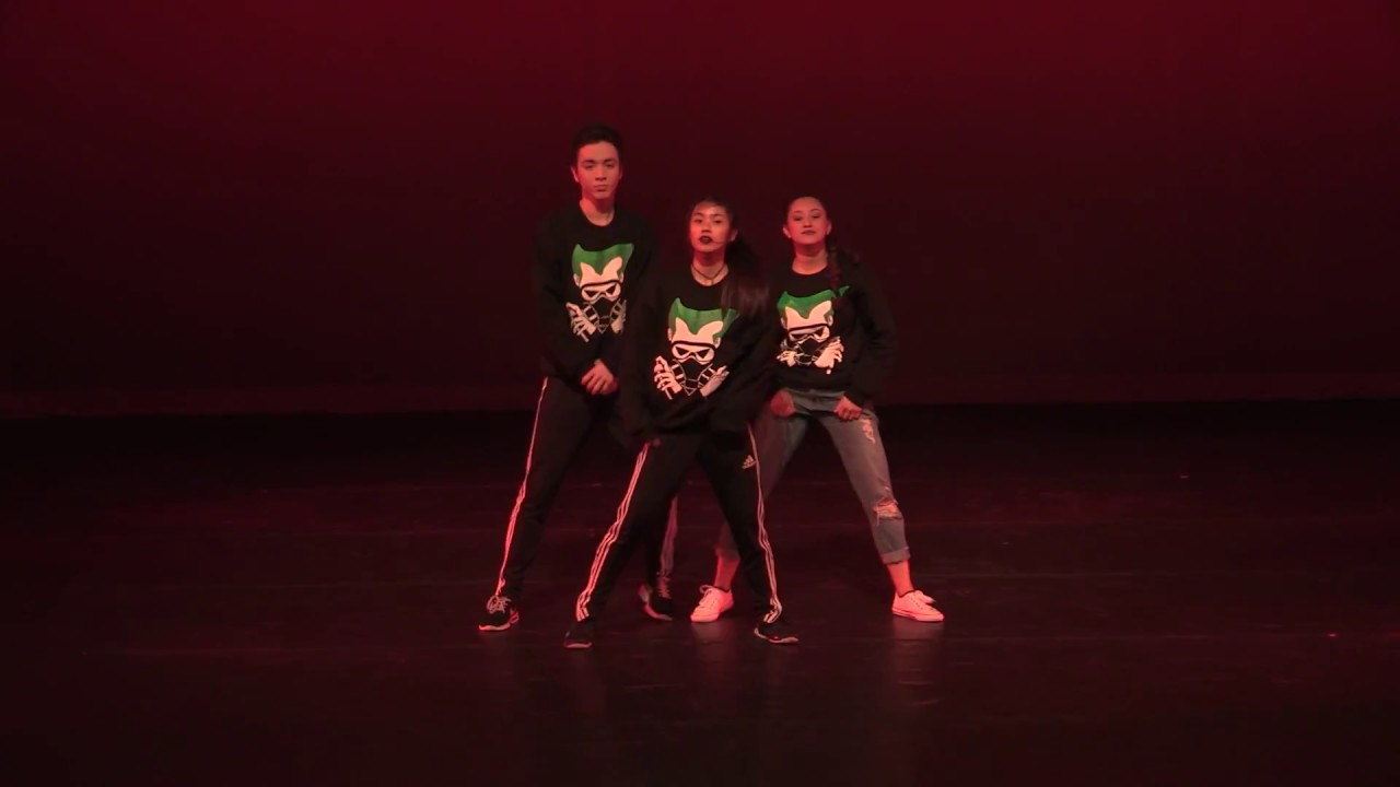 CSM Dance - Str8jacket - YouTube