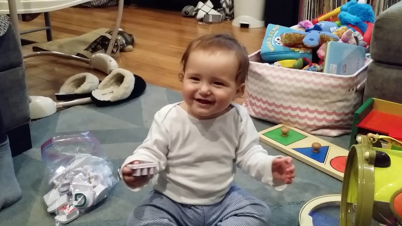 Baby Zoe imitating sounds - YouTube