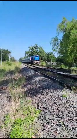 GM EMD GT-22CW A924 (EX 9063) + formación 7 con tren local a Retiro por San Miguel. - YouTube