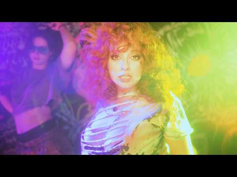 Sophie Hunter - Cups 2 (I Invented Popping P*ssy) (Official Music Video)