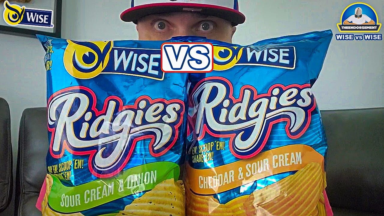 Wise® Ridgies Review!🦉🥔 | Sour Cream & Onion 🧅 VS Cheddar & Sour Cream ...