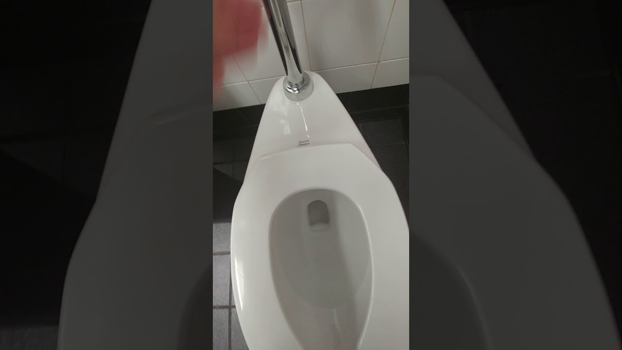 Men's restroom in Applebees - YouTube