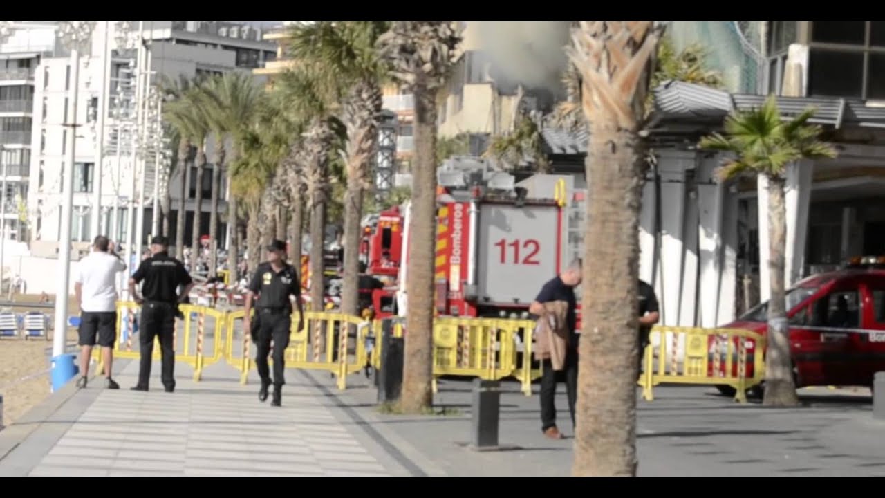 Espectacular incendio en Benidorm - YouTube