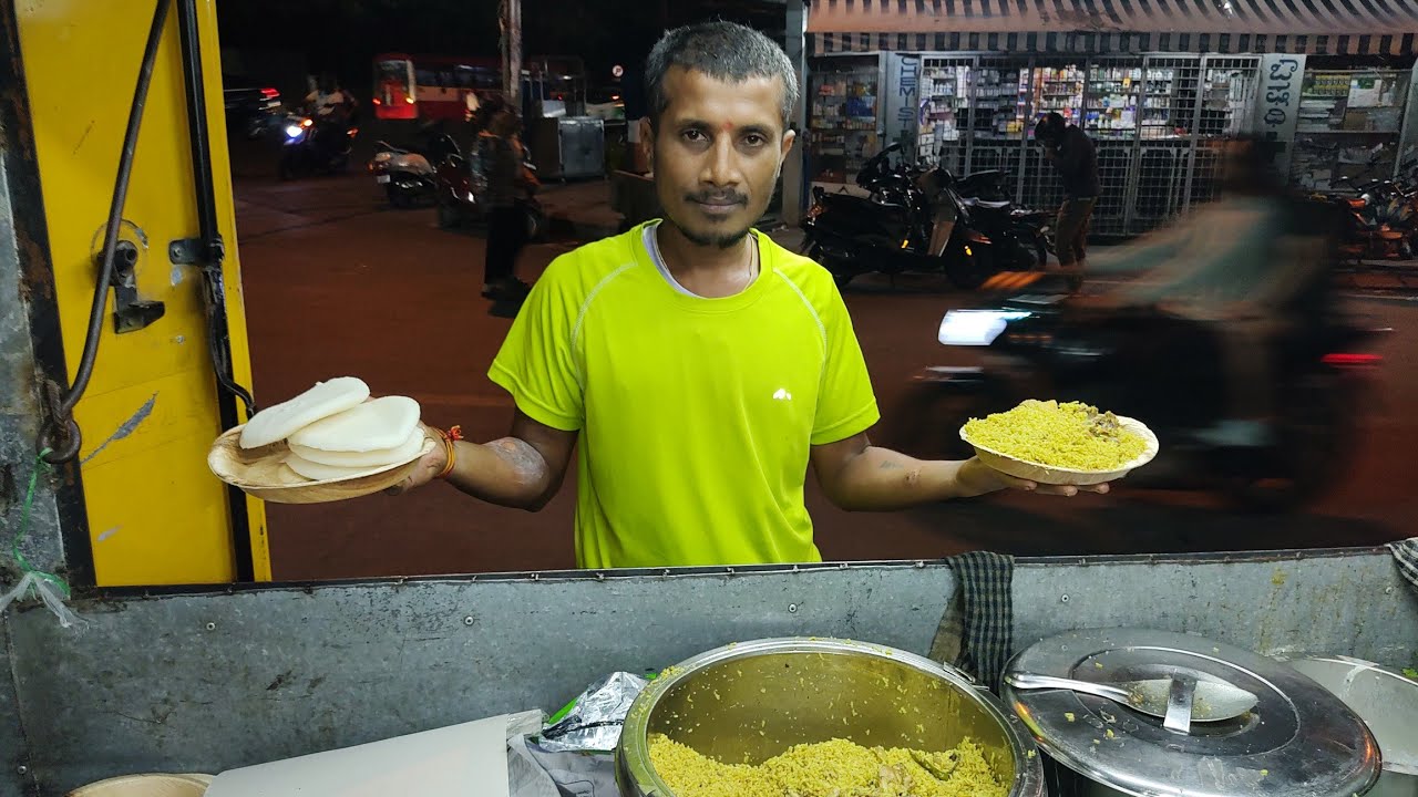 3 am biryani 50 rs plate 😱🤫😋 kabab, boiled eggs, mashroom biryani,idli ...