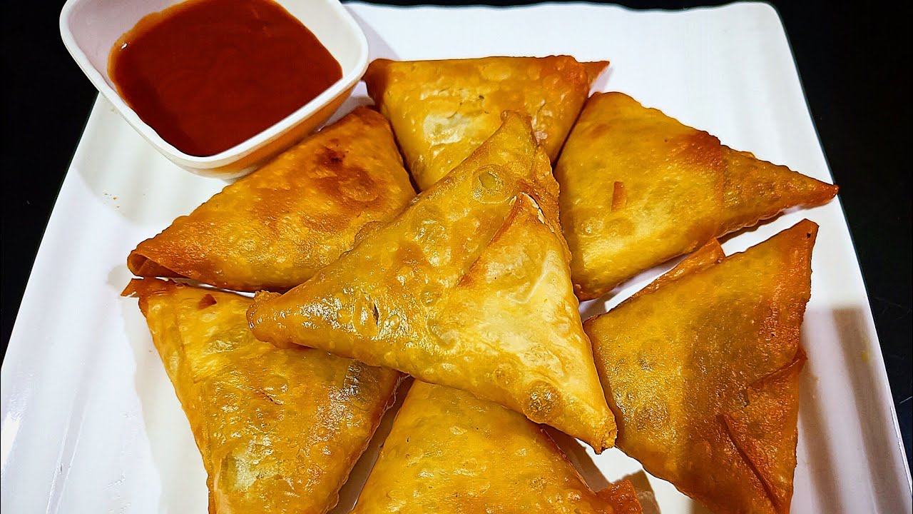 Crispy Chicken Samosa | Easy Samosa recipe in 10 minutes - YouTube