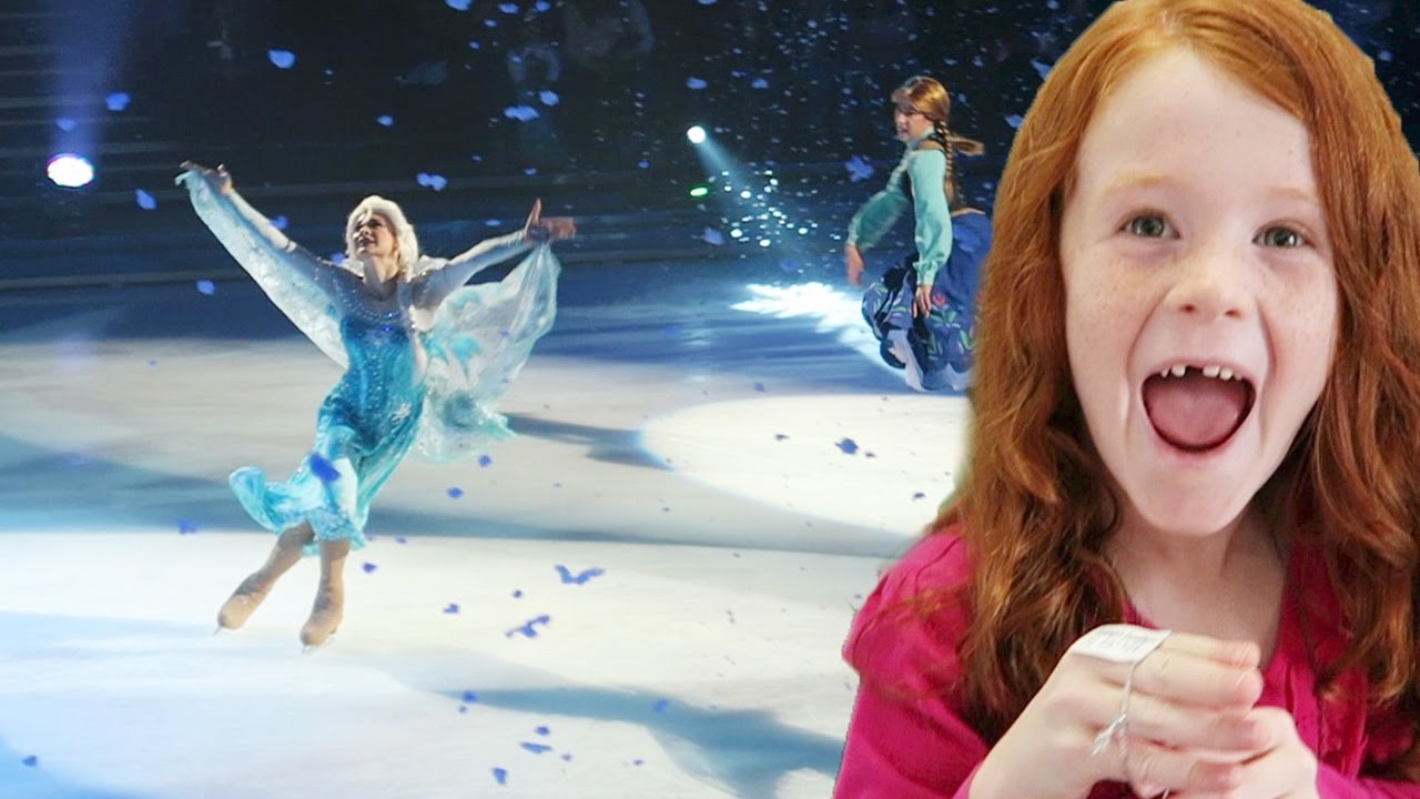 SURPRISE Elsa Disney On Ice Show - YouTube
