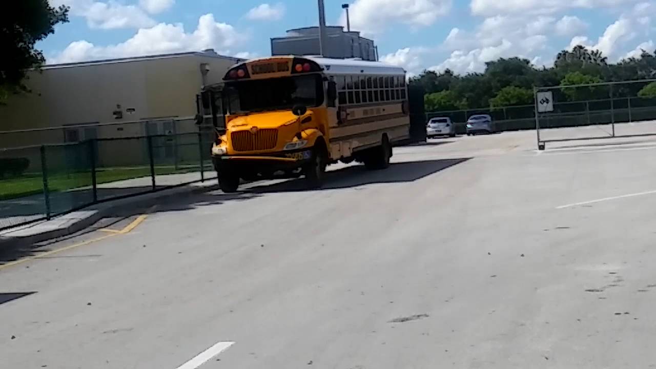 2006 ic handicap ce school bus - YouTube