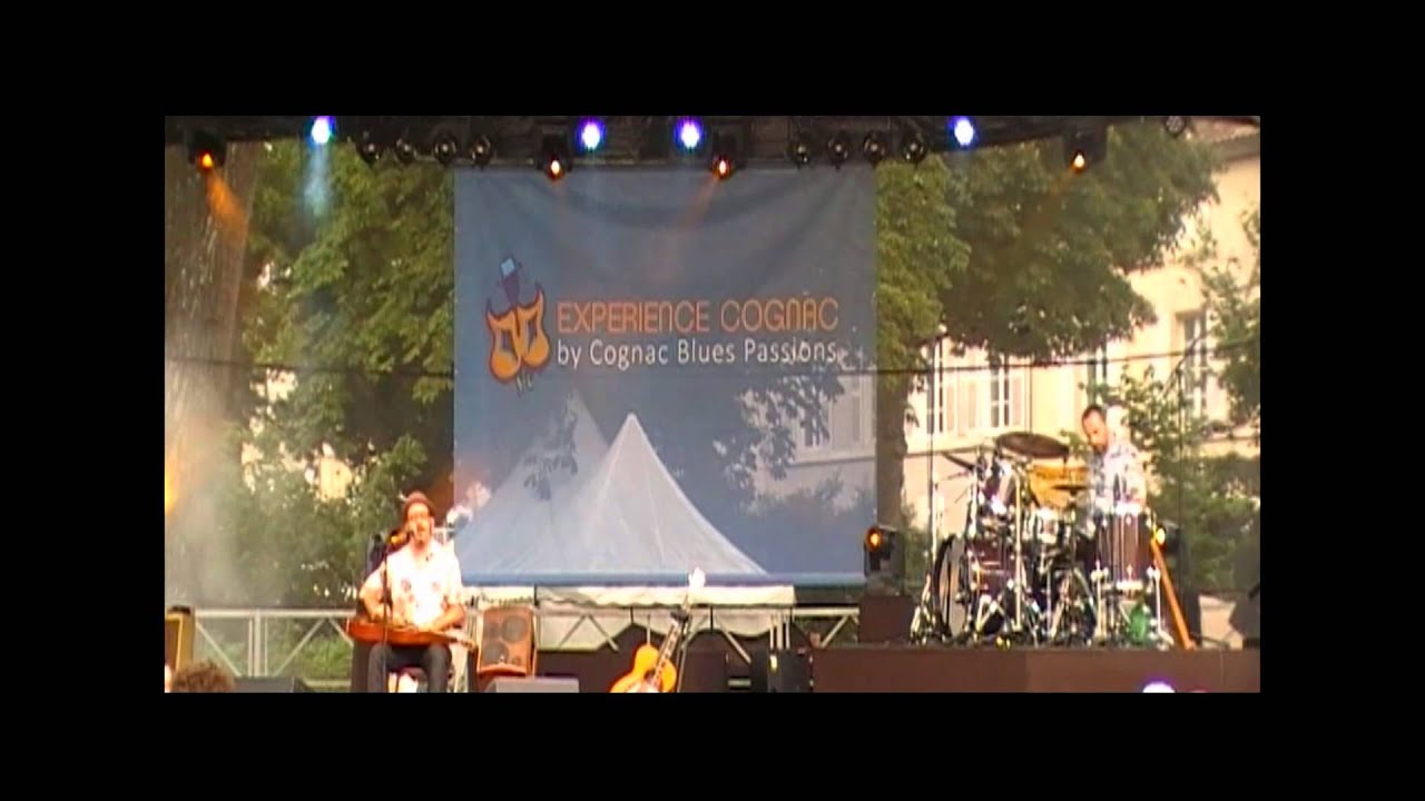 FRANCESCO PIU LIVE @ COGNAC BLUES PASSIONS • TROUBLE SO HARD - YouTube