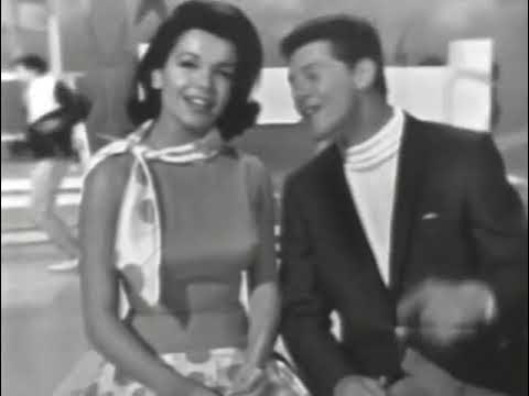 Frankie Avalon & Annette Funicello - Beach Party Medley (1965) - YouTube