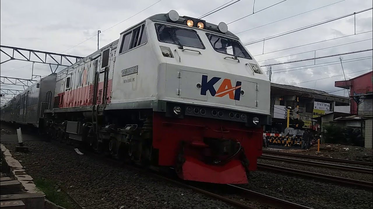 Kereta Api Spesial Semarang-Jakarta Non Stop! KLB Direct Train & Kereta ...