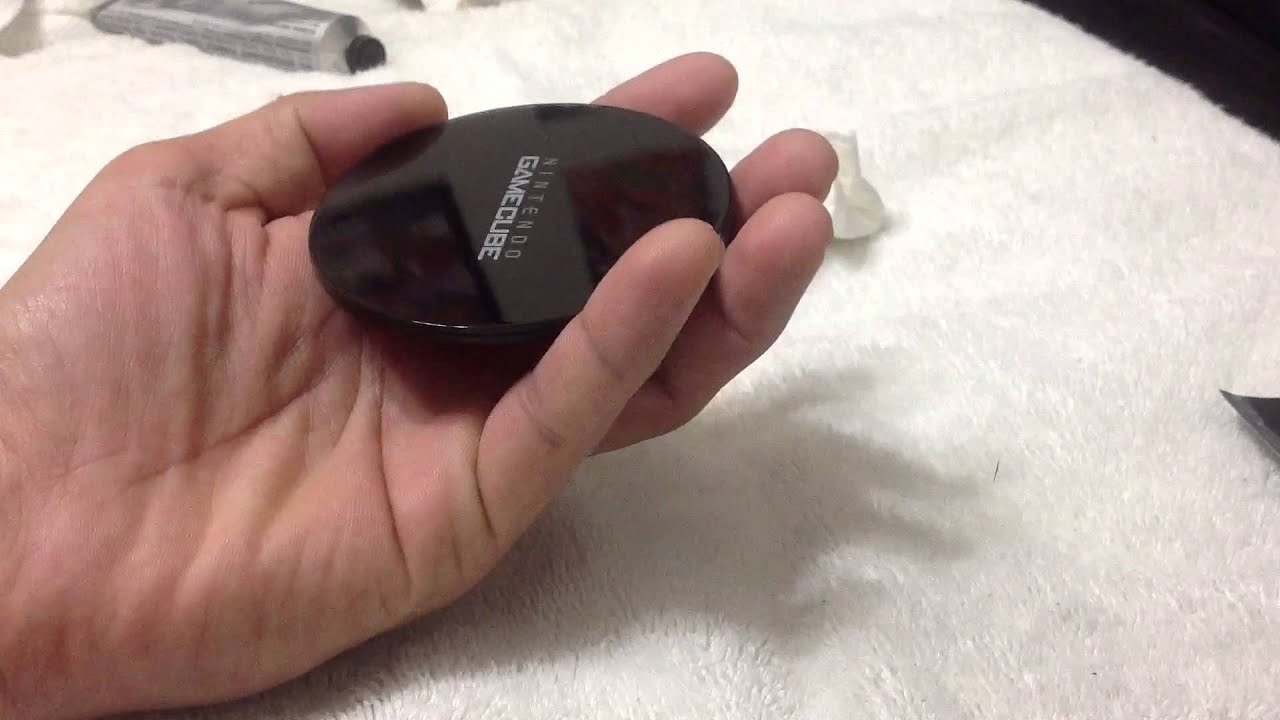 GAMECUBE: How To Clean/Polish the Disc Lid Jewel Logo - YouTube
