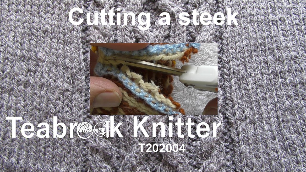 Cutting a steek (T202004) - YouTube