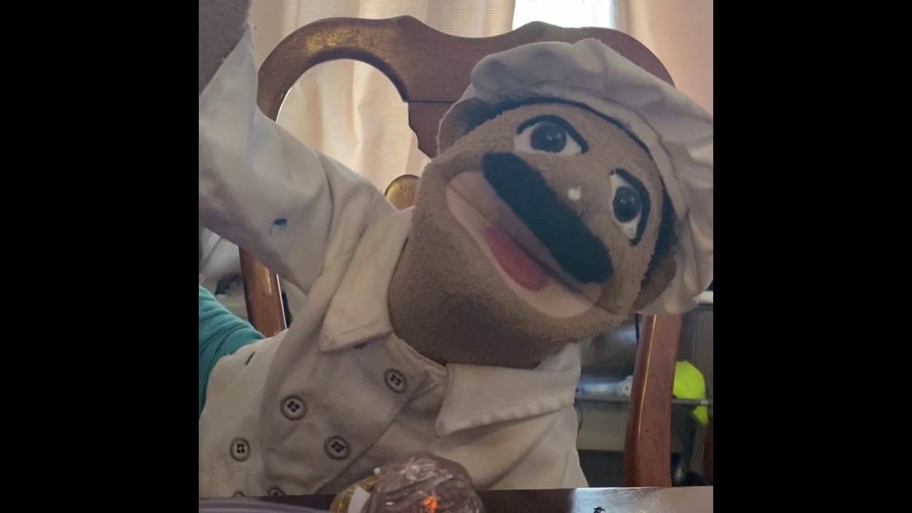 Chef poo poo opening toys - YouTube