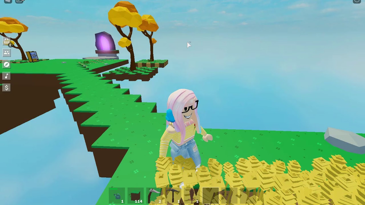 Lets play SkyBlox! - YouTube