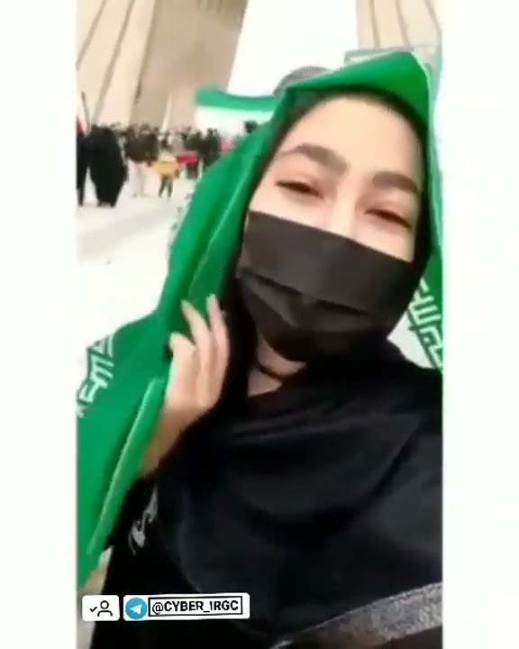 پیام دختر ایرانی به مسیح علینژاد Youtube