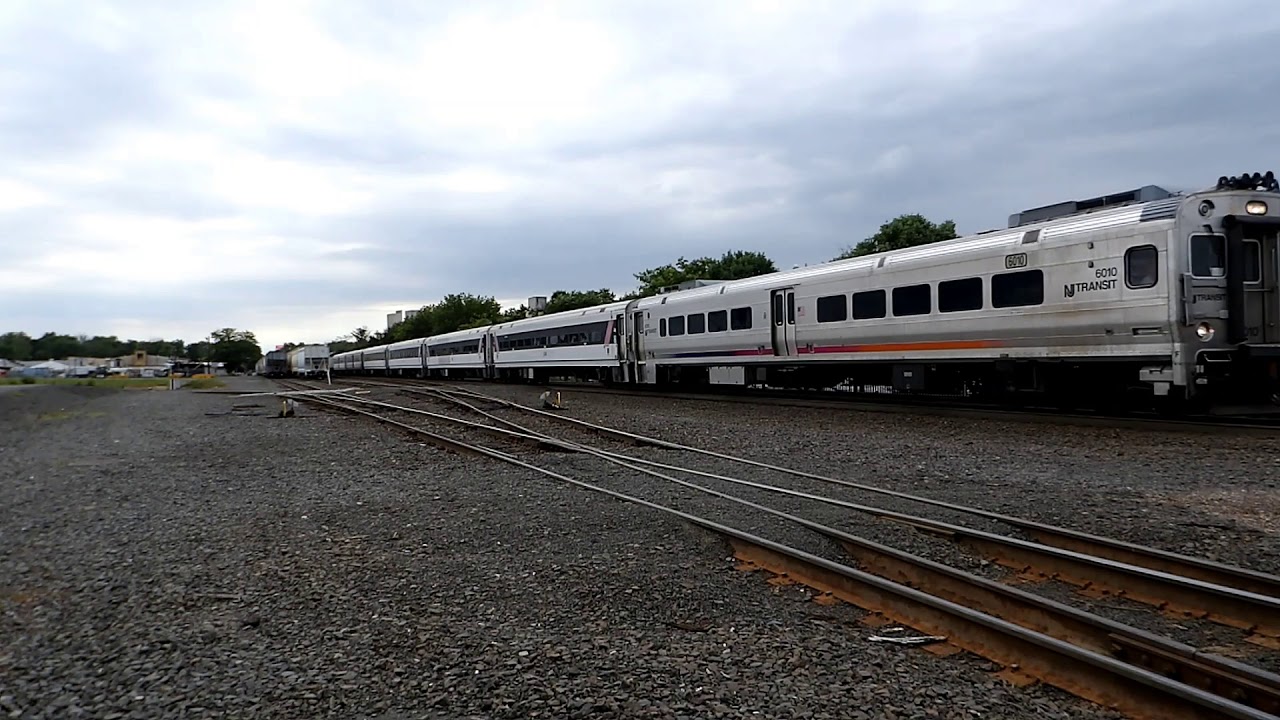 short day of railfanning at Bound Brook - YouTube