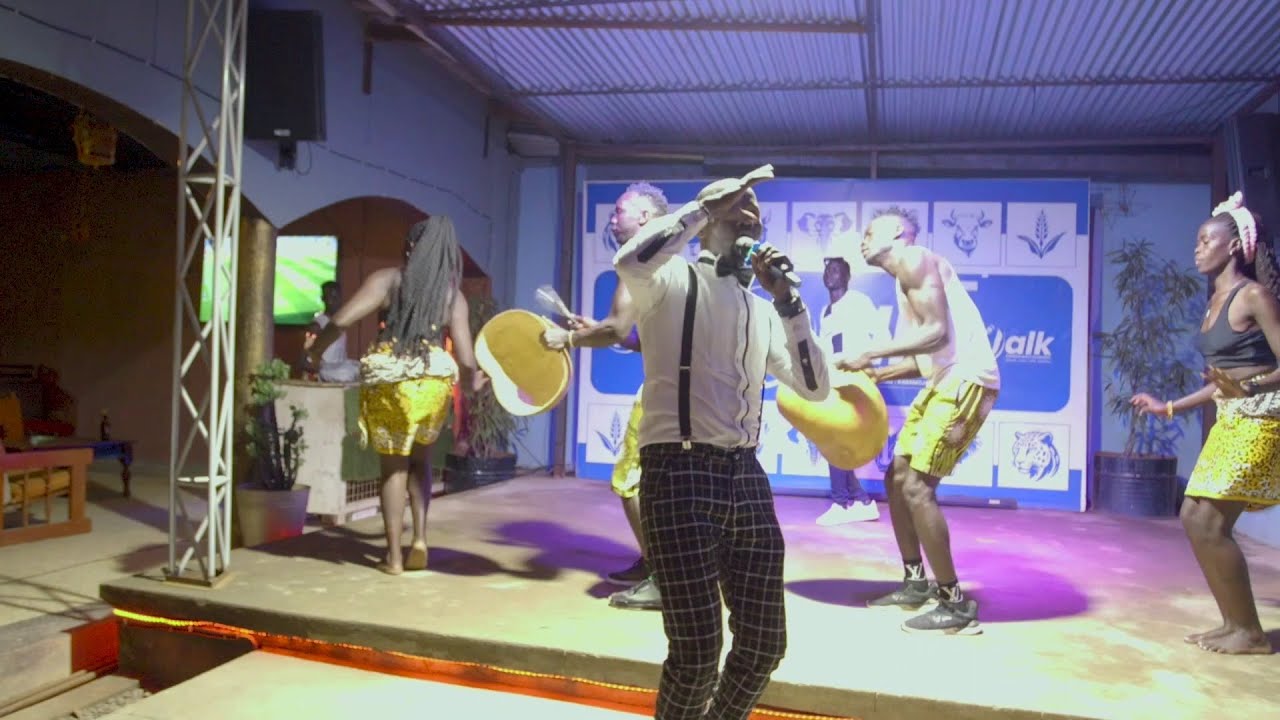 Oc Express performing 'Rubanga ber' at Murphy's Lounge | Gulu City ...