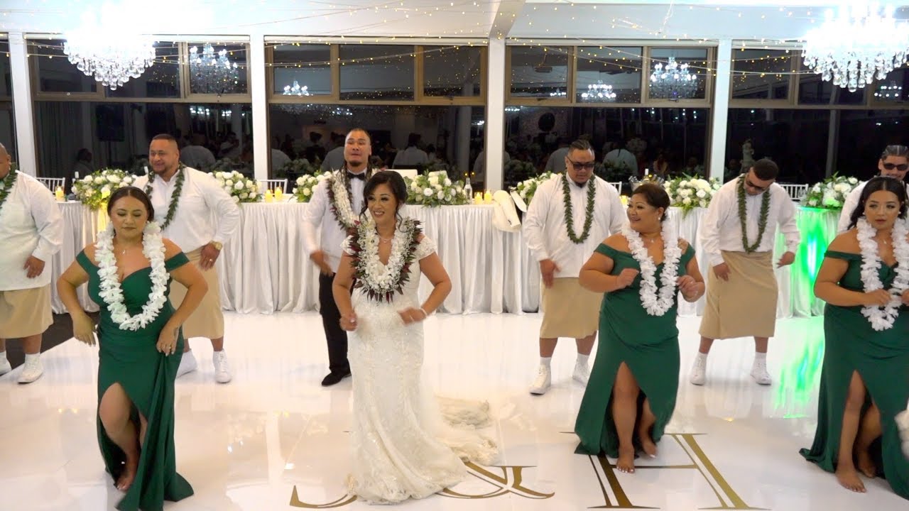 ️ Beautiful Family Dances Celebrating Newelyweds Fuimaono Holland and ...