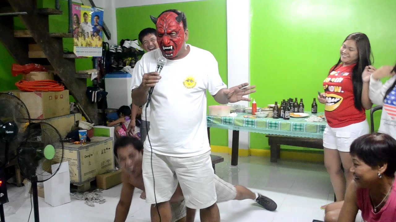 Tito Jun sings Abutsekek - YouTube