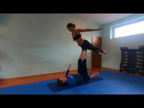 Acro /Partner Yoga School #Partneryoga #acroyoga - YouTube