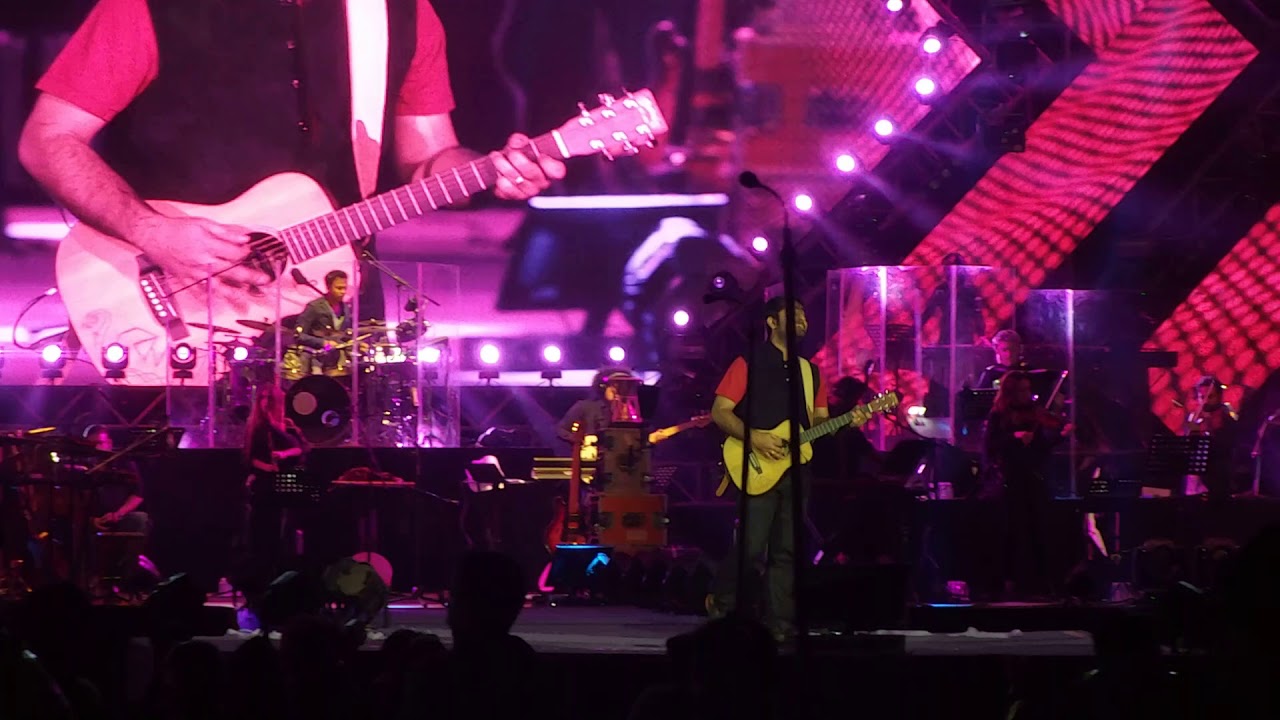 Arijit Singh live concert Pune 3 Feb 2018 Full HD - YouTube