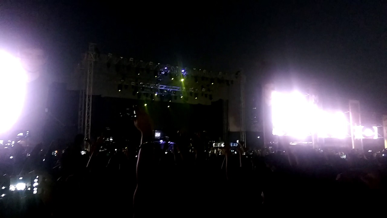 " Martin Garrix Mumbai " sunburn Arena 2016 - YouTube