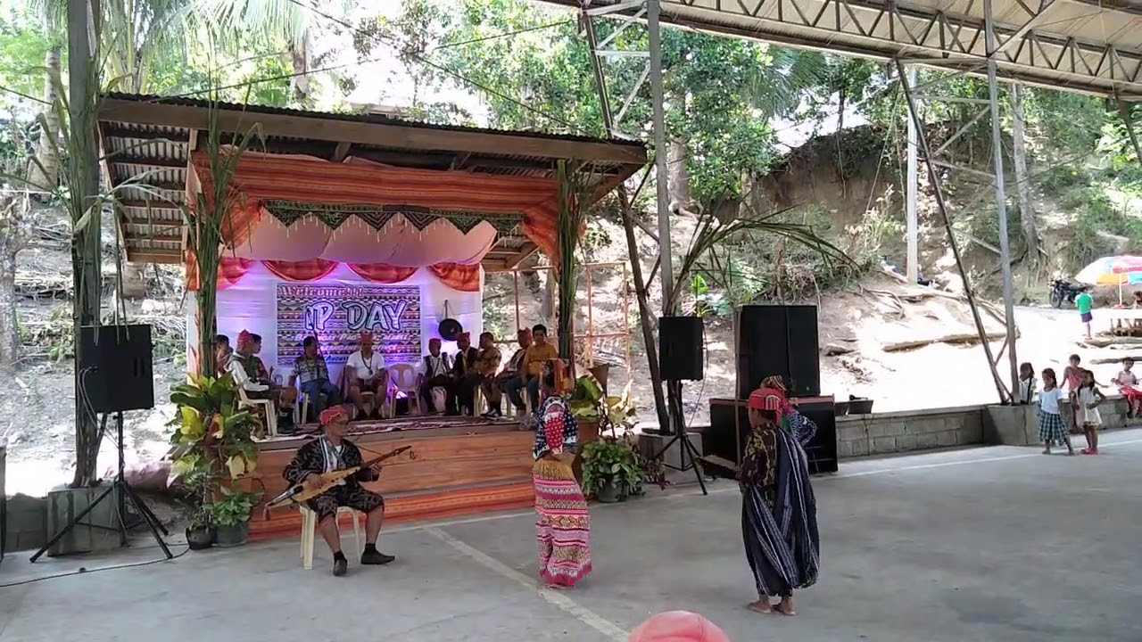 The IP dance - YouTube