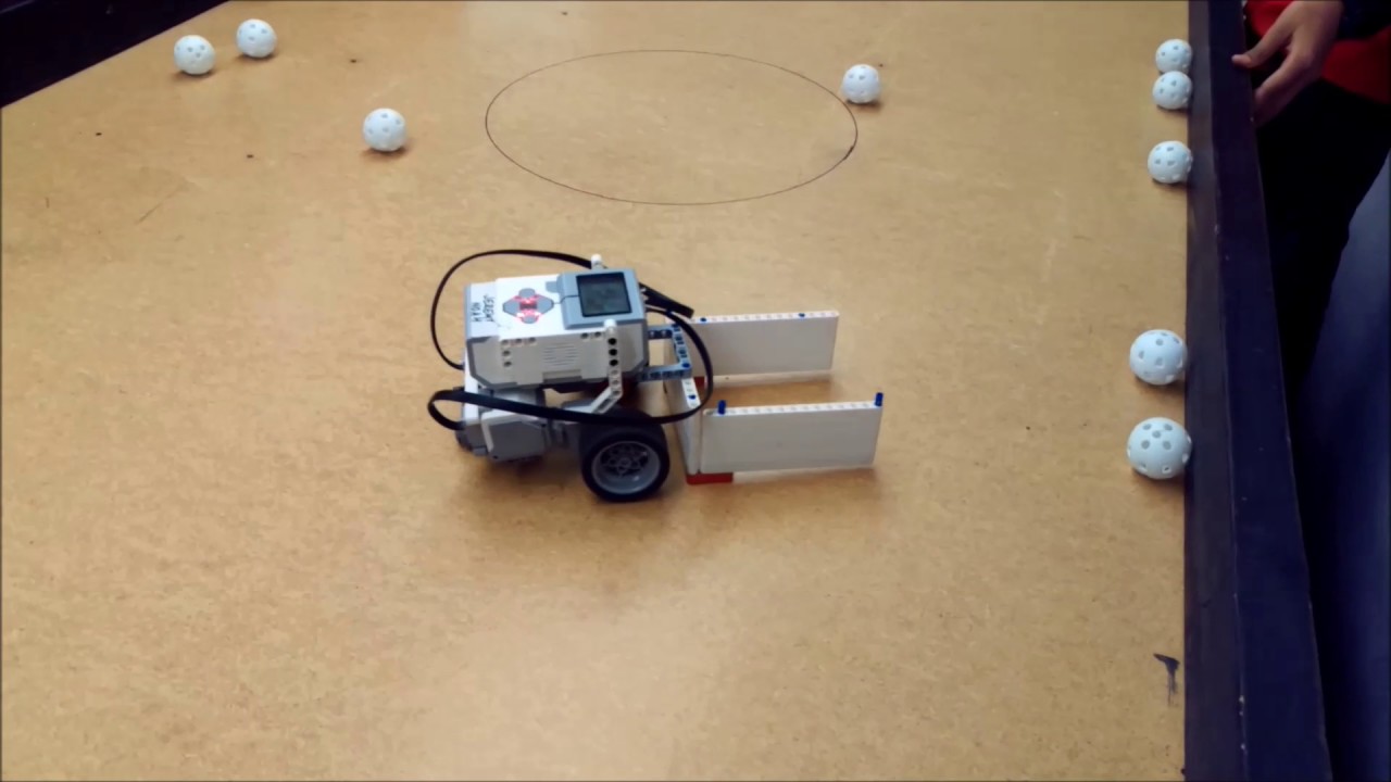 "LEGO Mindstorms EV3 Hungry Hippo Bot Competition" - YouTube