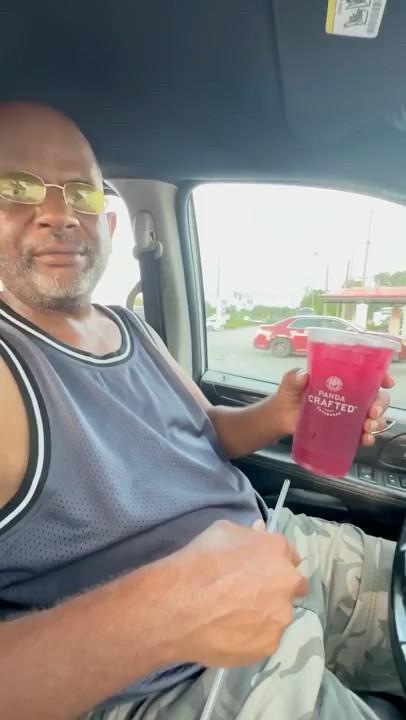 Panda Express- 🆕 Pomegranate Pineapple Lemonade Review - YouTube