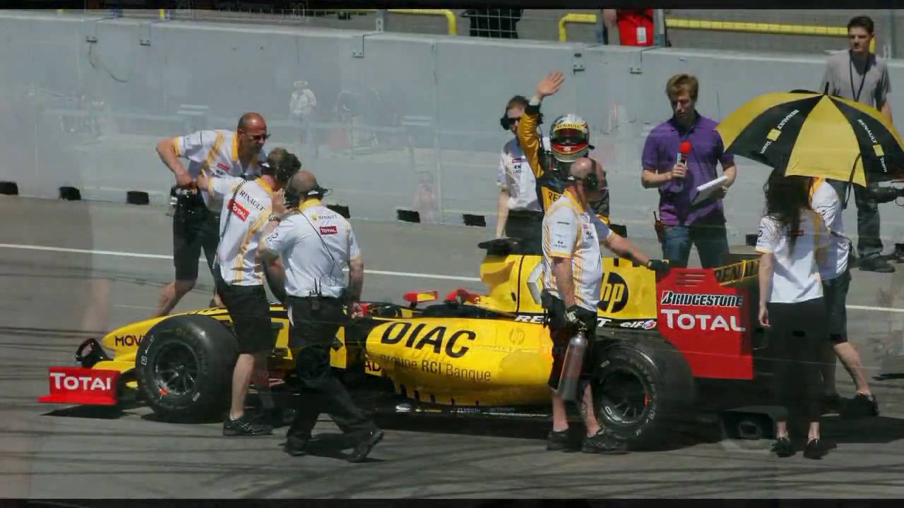 F1 burnout - Wold Series by RENAULT 2010 [Brno-CZ] - YouTube