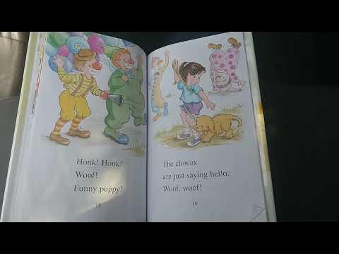 Biscuit and the a Big Parade! - YouTube