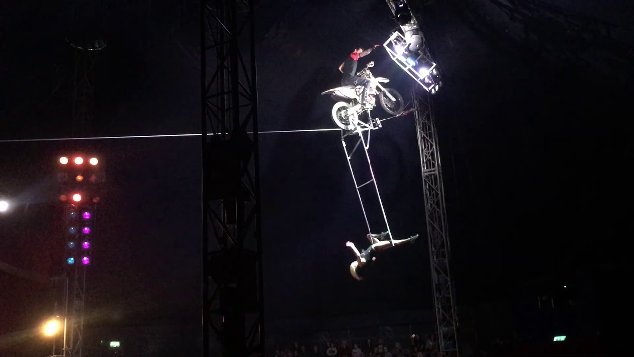 Motorbike on the Highwire - YouTube