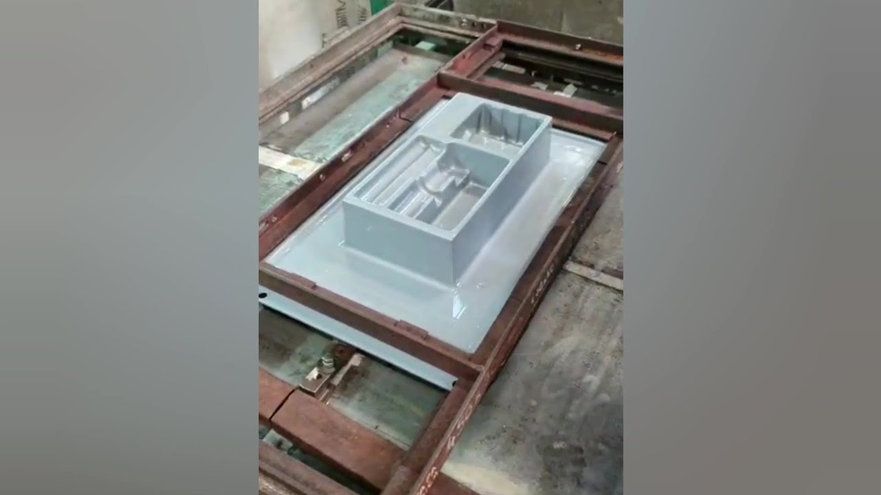 Procesos para termoplásticos: Moldeo por termoformado - YouTube