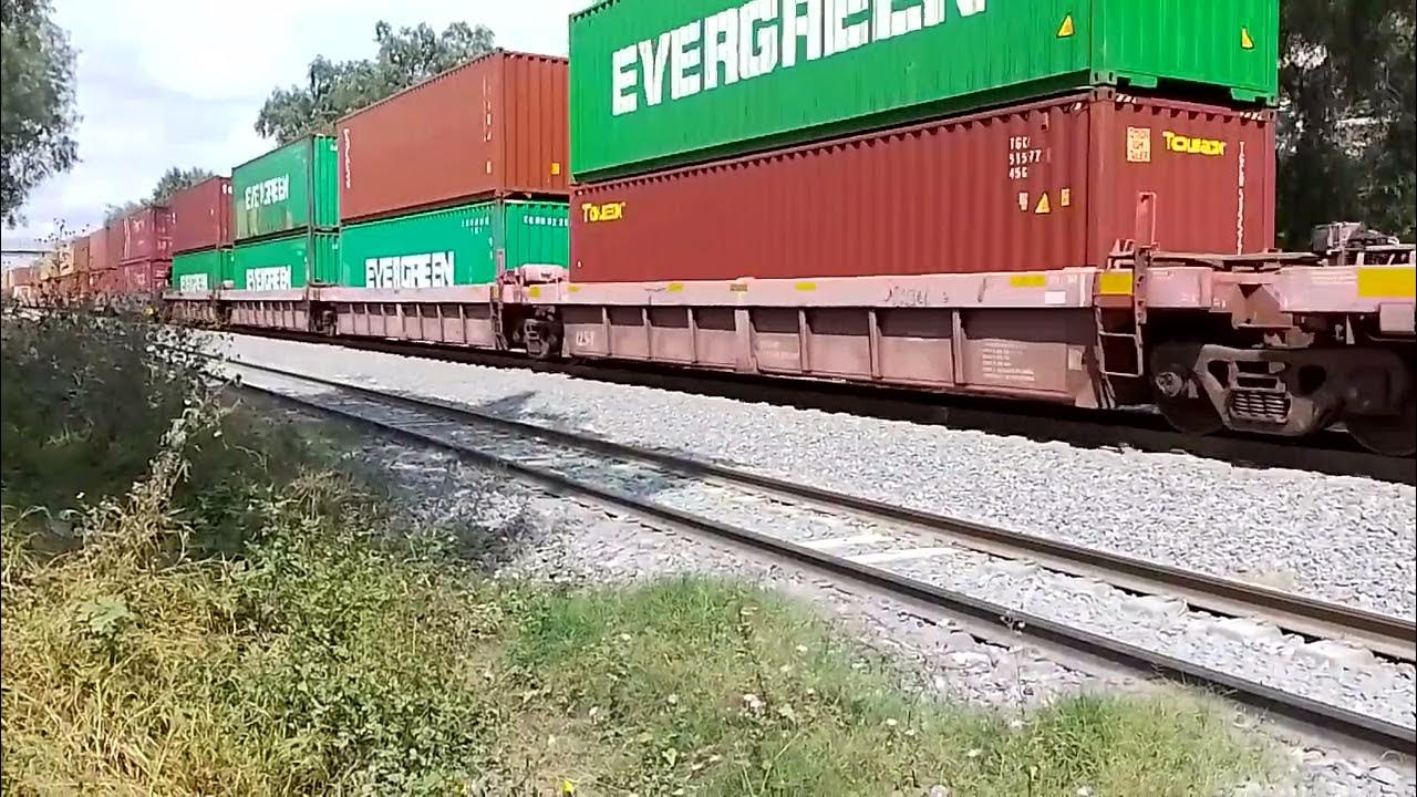 IMZMX al sur mi primera emdx negra que veo fxe 🚂👹 4665 EMDX 🚂⚫ 7237 y el saludo de la ...