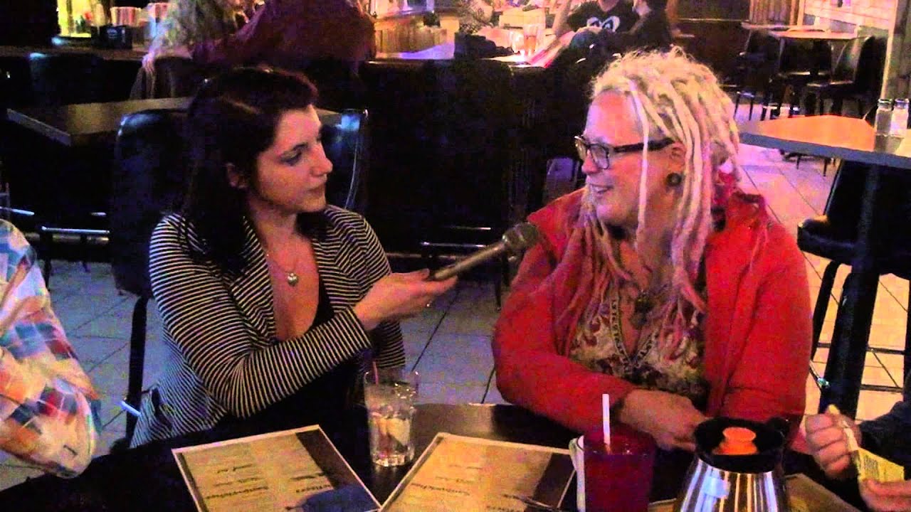 EMILY INTERVIEWS I LIKE YOU - YouTube
