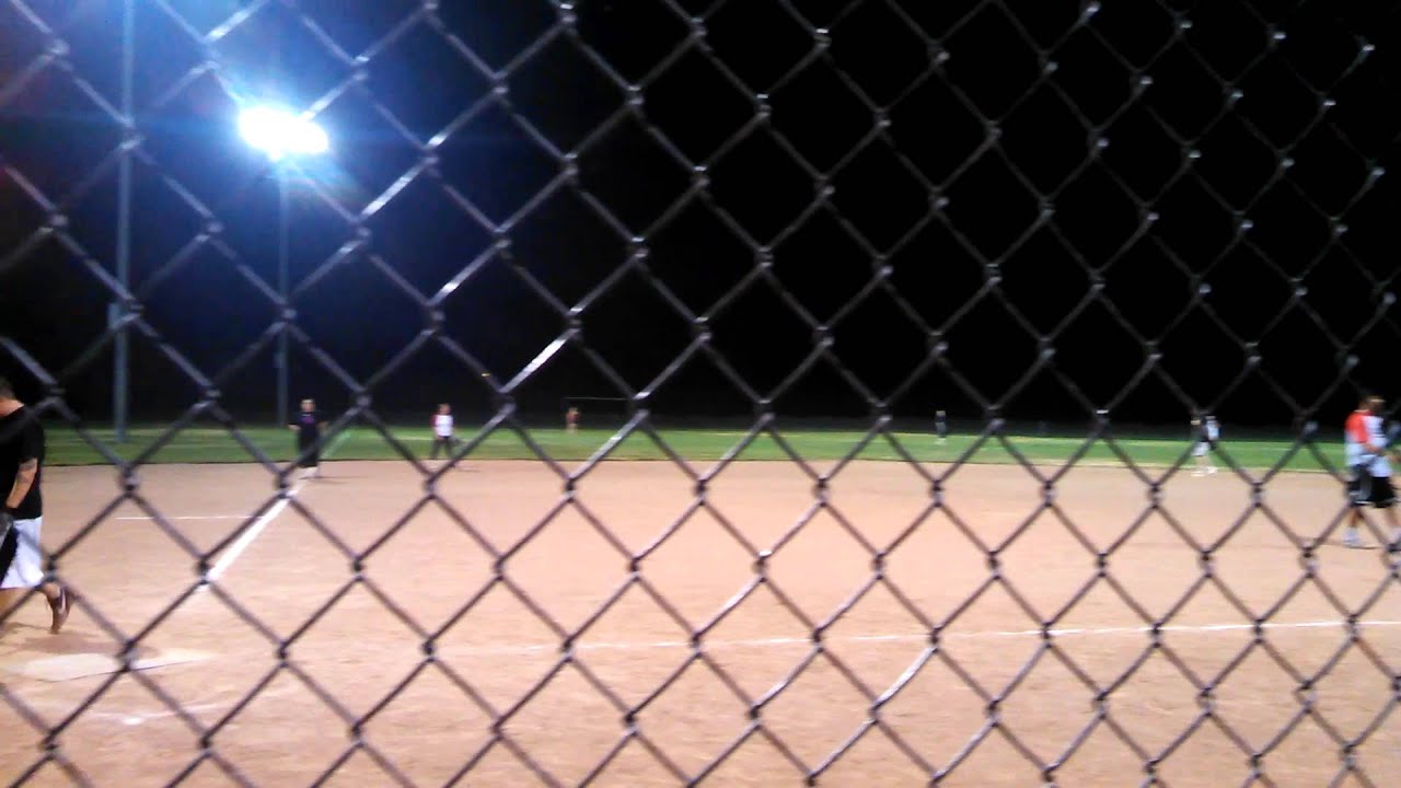 Softball Bryte Park - YouTube