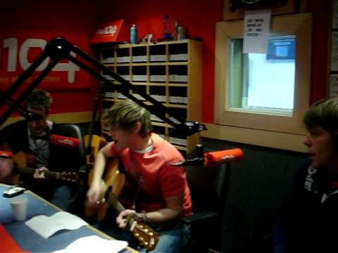 VIC. - Downfall (live) acoustic