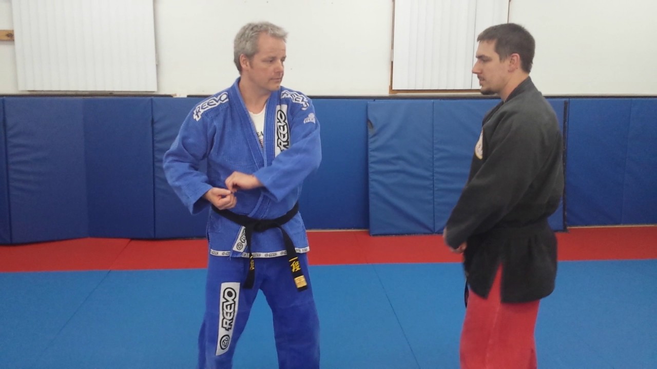 Moncton Jujitsu techniques Outer wrist lock rotary throw - YouTube