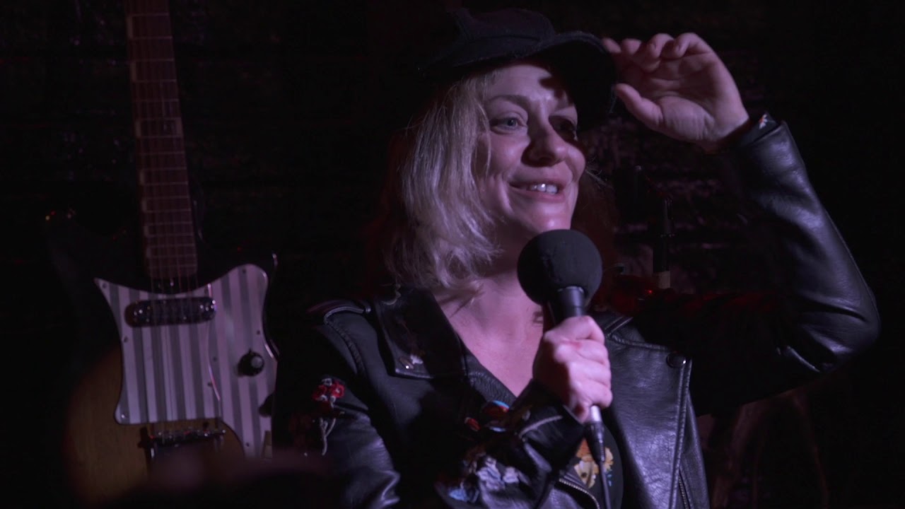 Kristin Toomey - Comedy In The TreeHouse 4/ 27/2019 - YouTube