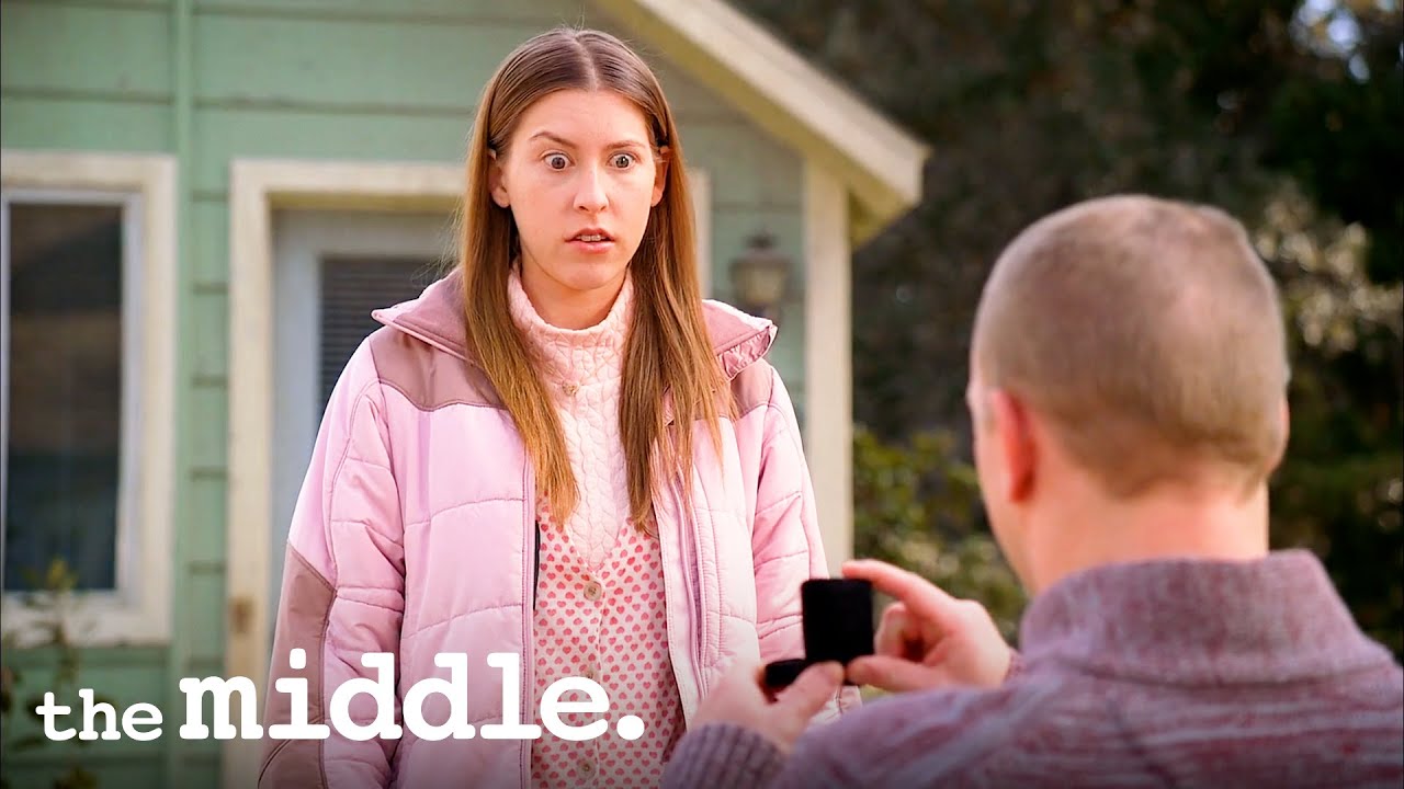 Darrin Proposes to Sue | The Middle - YouTube