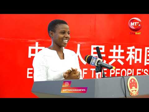 MAAJABU! Mtanzania ajifunza kichina kwa muda mfupi/ Balozi wa China ashangaa