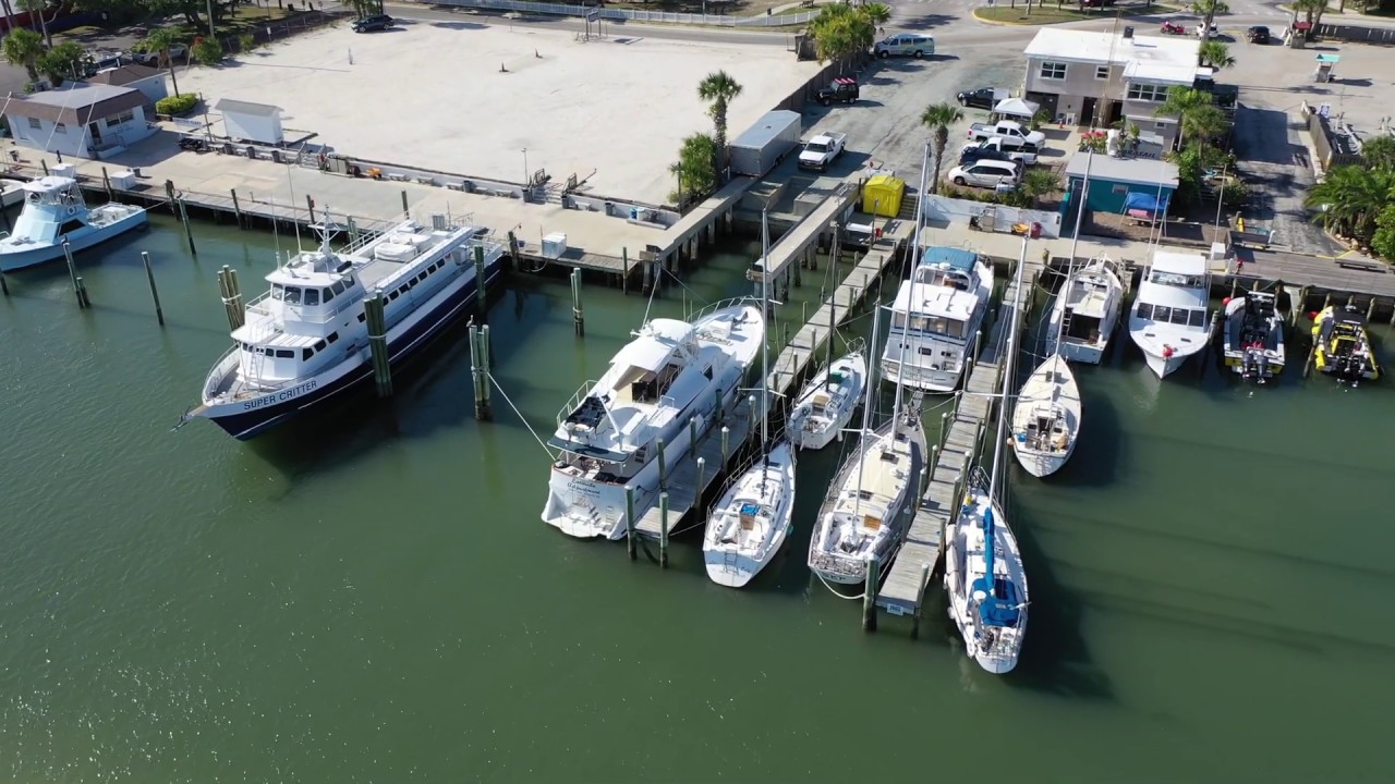 Aerial view around Ponce de Leon Inlet Lighthouse and Museum - YouTube