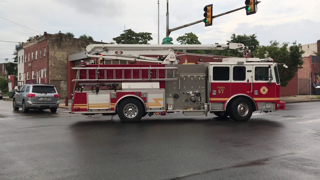 PHILADELPHIA FIRE DEPARTMENT WATER TOWER 57 RESPONDING FROM QUARTERS IN ...