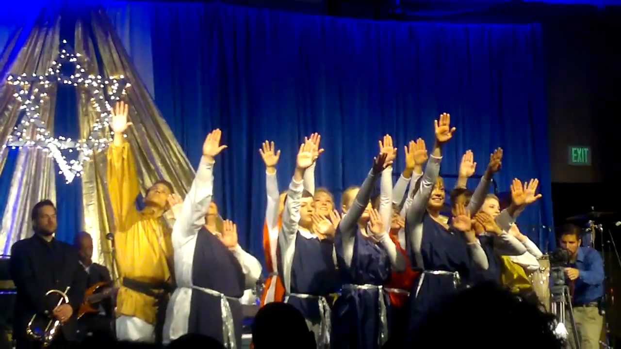 Simchat Torah Dance Team "Prepare Ye The Way" S.T.B.M. Passover - YouTube