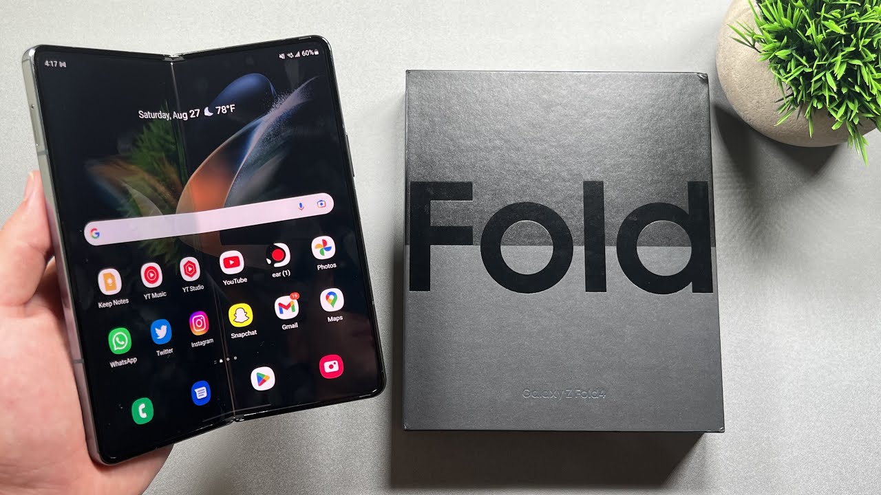 Samsung Galaxy Z Fold 4 | Unboxing & Setup - YouTube