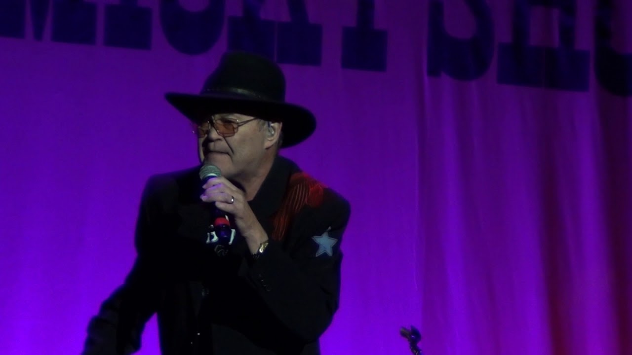 The Monkees Mike & Micky Show - I'm A Believer - YouTube