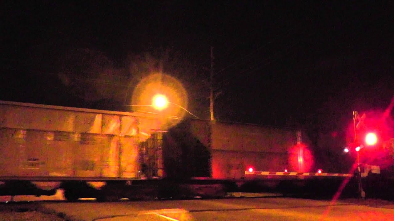 12/18/2014 UP 6840 Leads The 2CIMAT9 And Meets UP 6696 Leading CATTS ...